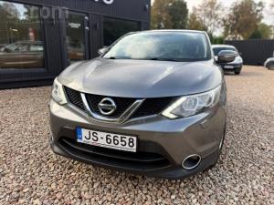 Grey Nissan Qashqai 2014 in Riga, with an engine capacity of 1.20 L and mileage of 140 thousand km for 6850 €, photo 7 on AUTOMOTO.COM.LV
