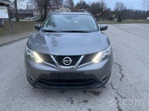 Pelēks Nissan Qashqai 2015 Cēsis, ar dzinēja tilpumu 1.50 L un nobraukumu 244 tūkst. km par 8200 €, foto 4 vietnē AUTOMOTO.COM.LV