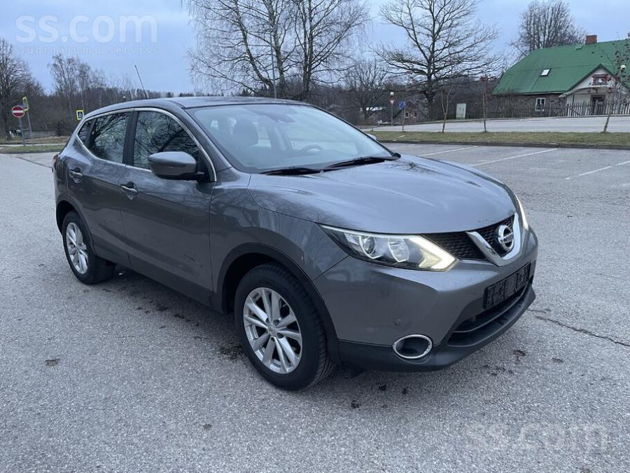 Pelēks Nissan Qashqai 2015 Cēsis, ar dzinēja tilpumu 1.50 L un nobraukumu 244 tūkst. km par 8200 €, foto 5 vietnē AUTOMOTO.COM.LV