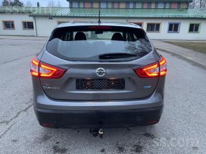 Pelēks Nissan Qashqai 2015 Cēsis, ar dzinēja tilpumu 1.50 L un nobraukumu 244 tūkst. km par 8200 €, foto 6 vietnē AUTOMOTO.COM.LV