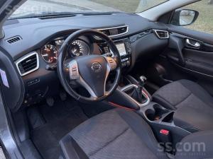 Pelēks Nissan Qashqai 2015 Cēsis, ar dzinēja tilpumu 1.50 L un nobraukumu 244 tūkst. km par 8200 €, foto 14 vietnē AUTOMOTO.COM.LV