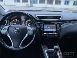 Pelēks Nissan Qashqai 2015 Cēsis, ar dzinēja tilpumu 1.50 L un nobraukumu 244 tūkst. km par 8200 €, foto 20 vietnē AUTOMOTO.COM.LV
