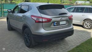 Pelēks Nissan Qashqai 2015 Viļņa, ar dzinēja tilpumu 1.60 L un nobraukumu 169 tūkst. km par 8850 €, foto 4 vietnē AUTOMOTO.COM.LV