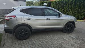 Pelēks Nissan Qashqai 2015 Viļņa, ar dzinēja tilpumu 1.60 L un nobraukumu 169 tūkst. km par 8850 €, foto 7 vietnē AUTOMOTO.COM.LV