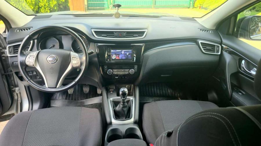 Pelēks Nissan Qashqai 2015 Viļņa, ar dzinēja tilpumu 1.60 L un nobraukumu 169 tūkst. km par 8850 €, foto 8 vietnē AUTOMOTO.COM.LV