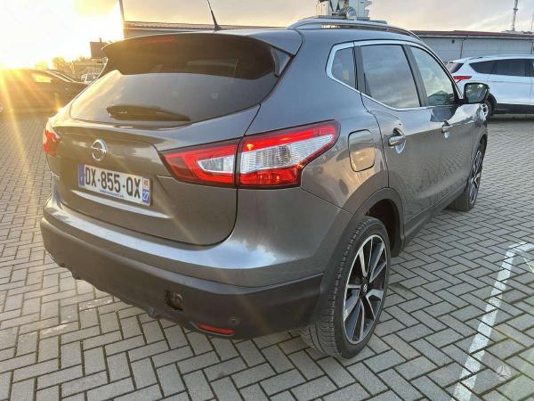 Pelēks Nissan Qashqai 2015 Tauragė, ar dzinēja tilpumu 1.20 L un nobraukumu 129 tūkst. km par 8000 €, foto 7 vietnē AUTOMOTO.COM.LV