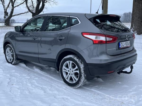 Grey Nissan Qashqai 2015 in Cesis, with an engine capacity of 1.20 L and mileage of 0 thousand km for 9990 €, photo 6 on AUTOMOTO.COM.LV