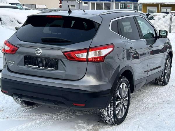 Pelēks Nissan Qashqai 2015 Kretinga, ar dzinēja tilpumu 1.20 L un nobraukumu 150 tūkst. km par 7450 €, foto 6 vietnē AUTOMOTO.COM.LV