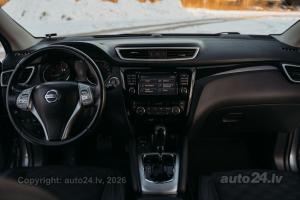 Grey Nissan Qashqai 2015 in Tallinn, with an engine capacity of 1.20 L and mileage of 165 thousand km for 8990 €, photo 9 on AUTOMOTO.COM.LV