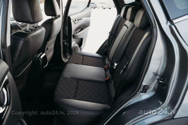 Grey Nissan Qashqai 2015 in Tallinn, with an engine capacity of 1.20 L and mileage of 165 thousand km for 8990 €, photo 11 on AUTOMOTO.COM.LV