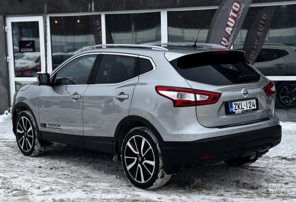 Grey Nissan Qashqai 2015 in Radviliskis, with an engine capacity of 1.20 L and mileage of 150 thousand km for 9950 €, photo 9 on AUTOMOTO.COM.LV
