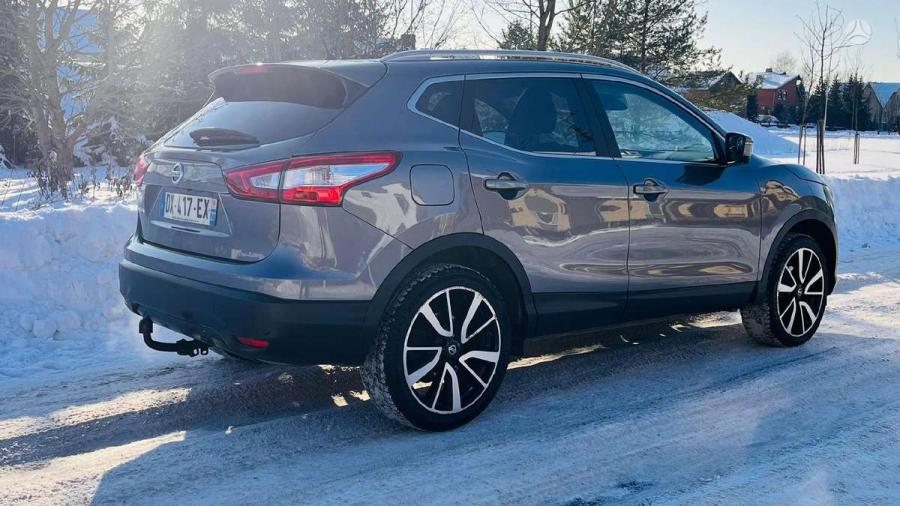 Pelēks Nissan Qashqai 2015 Panevēža, ar dzinēja tilpumu 1.60 L un nobraukumu 228 tūkst. km par 8400 €, foto 11 vietnē AUTOMOTO.COM.LV
