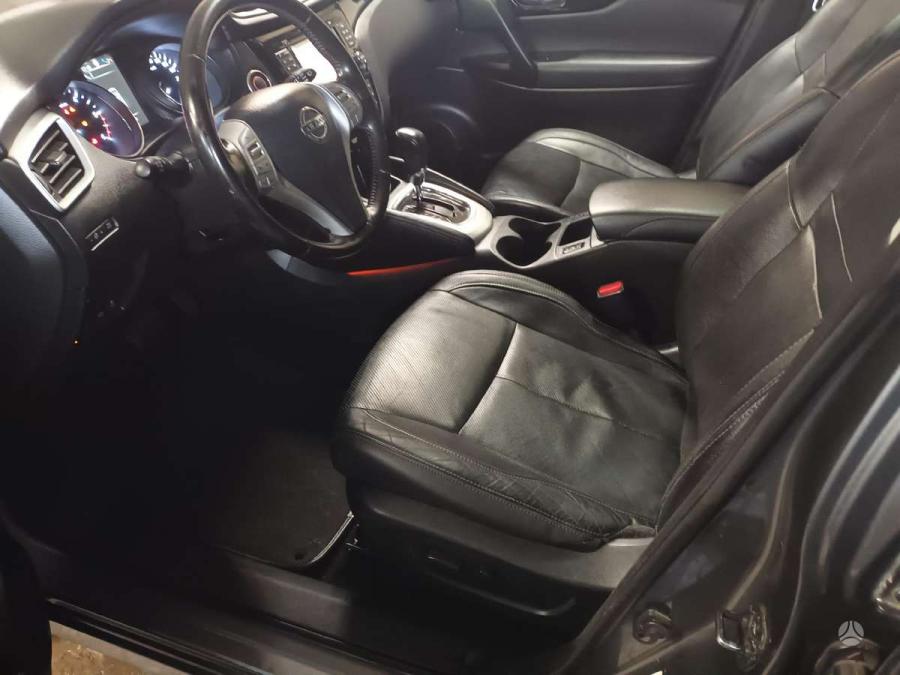 Pelēks Nissan Qashqai 2015 Panevēža, ar dzinēja tilpumu 1.60 L un nobraukumu 228 tūkst. km par 8400 €, foto 20 vietnē AUTOMOTO.COM.LV