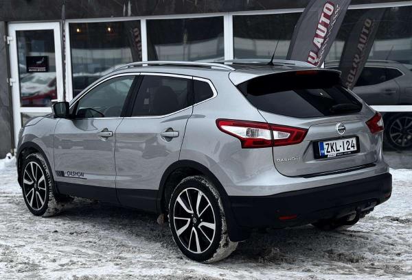 Grey Nissan Qashqai 2015 in Radviliskis, with an engine capacity of 1.20 L and mileage of 150 thousand km for 9950 €, photo 9 on AUTOMOTO.COM.LV