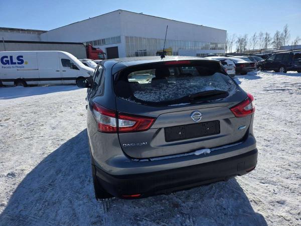 Pelēks Nissan Qashqai 2015 Marijampole, ar dzinēja tilpumu 1.46 L un nobraukumu 157 tūkst. km par 8250 €, foto 6 vietnē AUTOMOTO.COM.LV