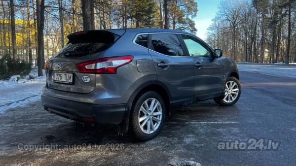 Pelēks Nissan Qashqai 2015 Tallina, ar dzinēja tilpumu 1.60 L un nobraukumu 128 tūkst. km par 11500 €, foto 4 vietnē AUTOMOTO.COM.LV
