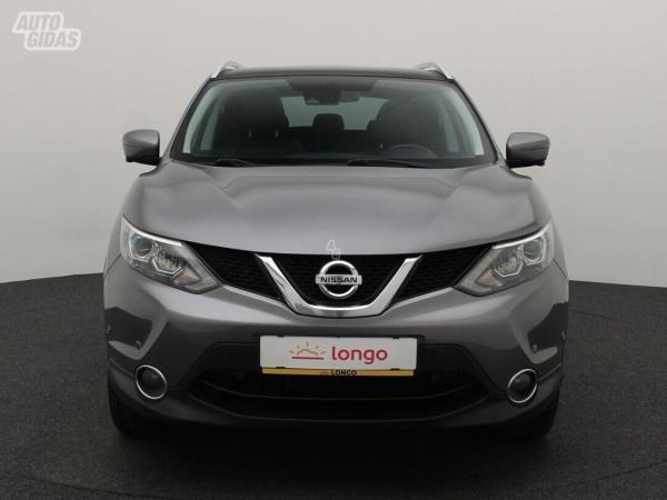 Grey Nissan Qashqai 2015 in Vilnius, with an engine capacity of 1.20 L and mileage of 146 thousand km for 10399 €, photo 3 on AUTOMOTO.COM.LV
