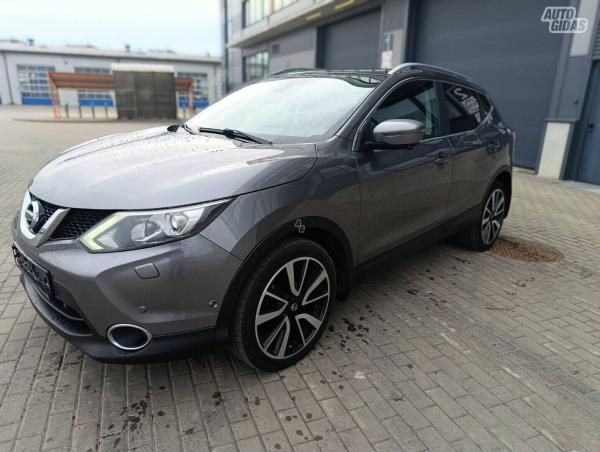 Pelēks Nissan Qashqai 2015 Šauļi, ar dzinēja tilpumu 1.50 L un nobraukumu 268 tūkst. km par 8250 €, foto 2 vietnē AUTOMOTO.COM.LV