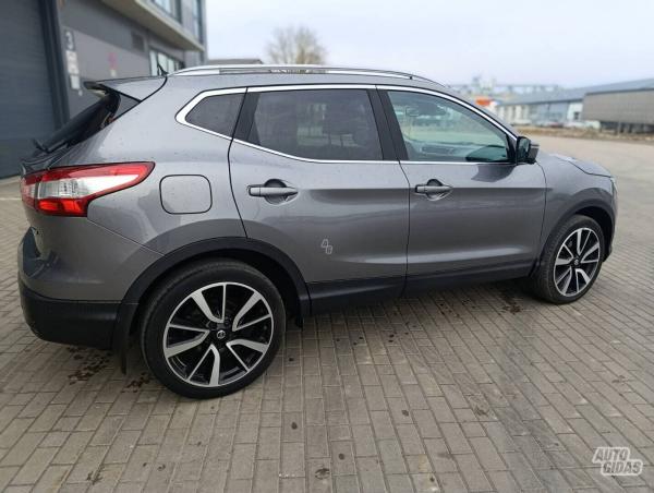 Pelēks Nissan Qashqai 2015 Šauļi, ar dzinēja tilpumu 1.50 L un nobraukumu 268 tūkst. km par 8250 €, foto 4 vietnē AUTOMOTO.COM.LV
