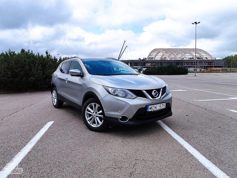 Pelēks Nissan Qashqai 2015 Šauļi, ar dzinēja tilpumu 1.20 L un nobraukumu 137 tūkst. km par 7900 €, foto 1 vietnē AUTOMOTO.COM.LV