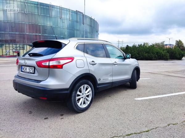 Pelēks Nissan Qashqai 2015 Šauļi, ar dzinēja tilpumu 1.20 L un nobraukumu 137 tūkst. km par 7900 €, foto 2 vietnē AUTOMOTO.COM.LV