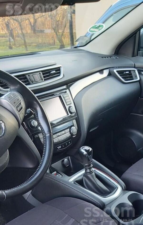 Pelēks Nissan Qashqai 2015 Ludza, ar dzinēja tilpumu 1.20 L un nobraukumu 175 tūkst. km par 6100 €, foto 3 vietnē AUTOMOTO.COM.LV