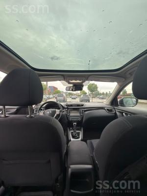 Pelēks Nissan Qashqai 2015 Rīga, ar dzinēja tilpumu 1.50 L un nobraukumu 241 tūkst. km par 7700 €, foto 5 vietnē AUTOMOTO.COM.LV