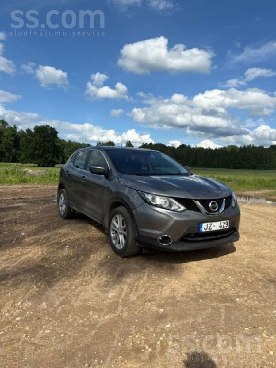 Grey Nissan Qashqai 2015 in Riga, with an engine capacity of 1.50 L and mileage of 98 thousand km for 8000 €, photo 3 on AUTOMOTO.COM.LV