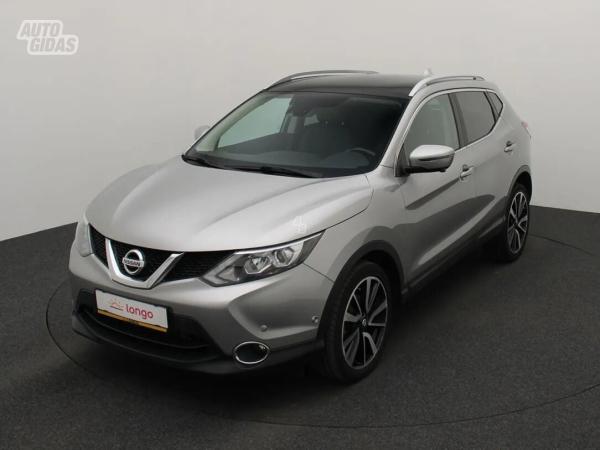 Grey Nissan Qashqai 2015 in Vilnius, with an engine capacity of 1.20 L and mileage of 154 thousand km for 11299 €, photo 1 on AUTOMOTO.COM.LV