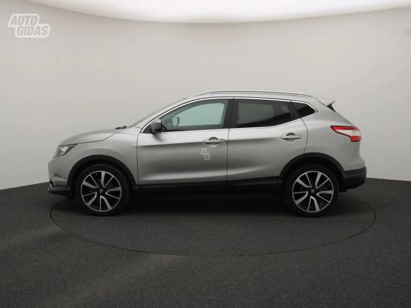 Grey Nissan Qashqai 2015 in Vilnius, with an engine capacity of 1.20 L and mileage of 154 thousand km for 11299 €, photo 6 on AUTOMOTO.COM.LV