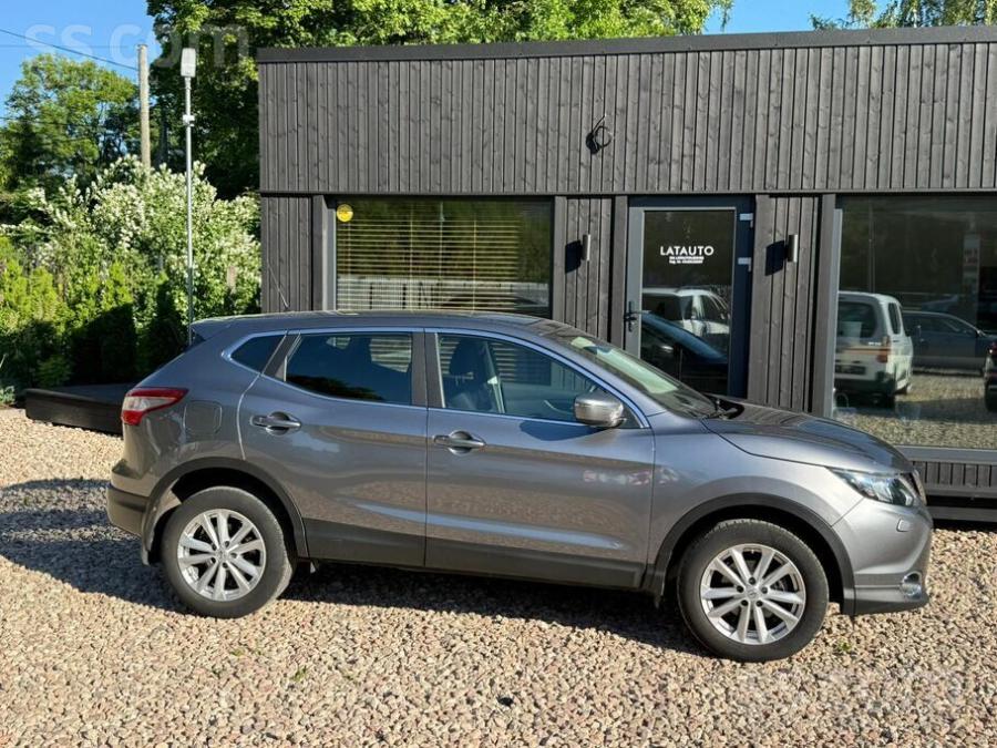 Pelēks Nissan Qashqai 2015 Rīga, ar dzinēja tilpumu 1.20 L un nobraukumu 65 tūkst. km par 6800 €, foto 3 vietnē AUTOMOTO.COM.LV
