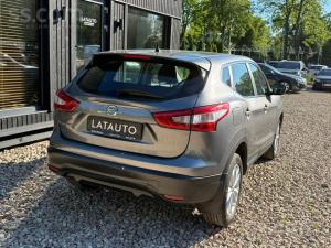 Pelēks Nissan Qashqai 2015 Rīga, ar dzinēja tilpumu 1.20 L un nobraukumu 65 tūkst. km par 6800 €, foto 5 vietnē AUTOMOTO.COM.LV