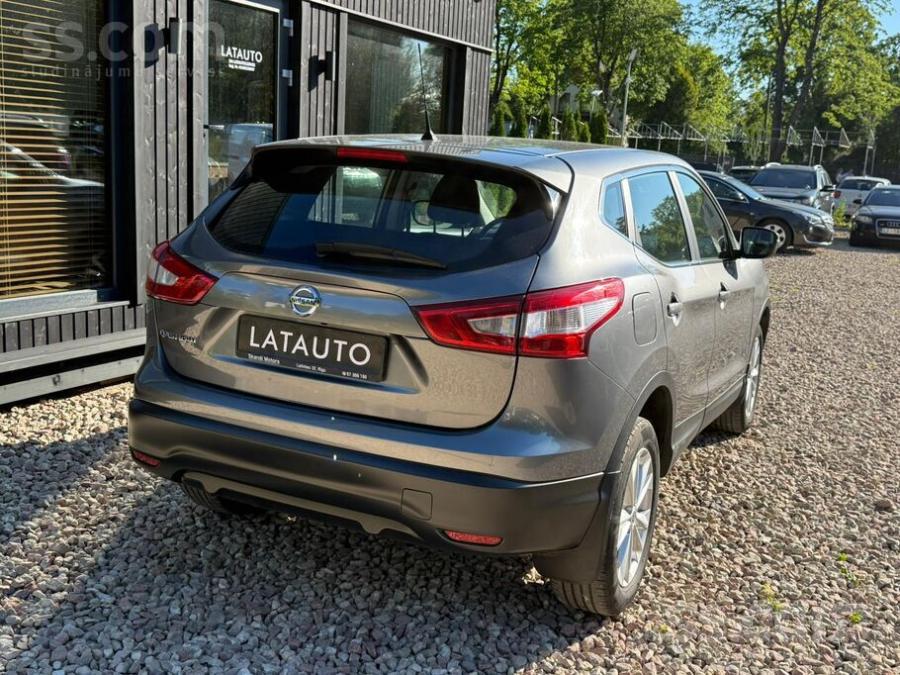 Pelēks Nissan Qashqai 2015 Rīga, ar dzinēja tilpumu 1.20 L un nobraukumu 65 tūkst. km par 6800 €, foto 5 vietnē AUTOMOTO.COM.LV