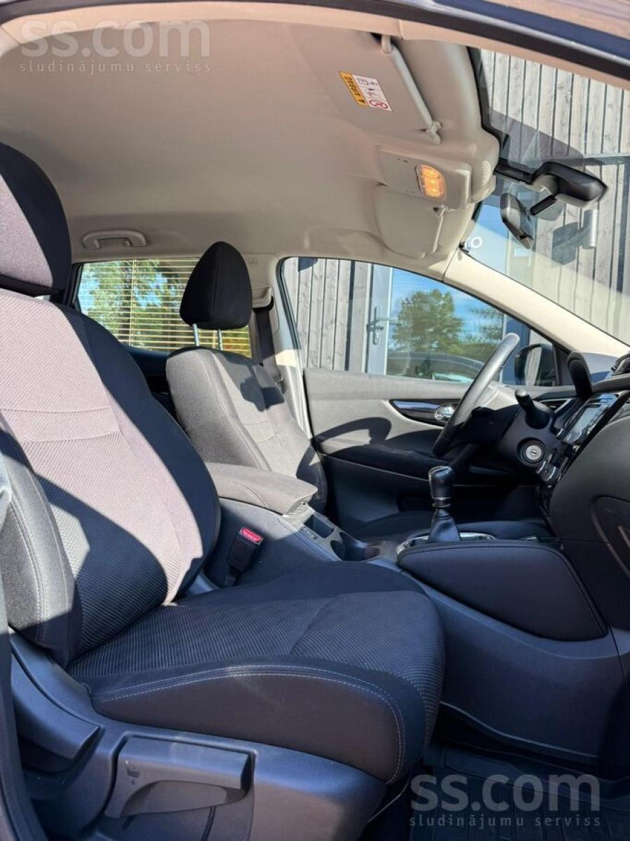 Pelēks Nissan Qashqai 2015 Rīga, ar dzinēja tilpumu 1.20 L un nobraukumu 65 tūkst. km par 6800 €, foto 16 vietnē AUTOMOTO.COM.LV