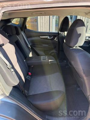 Pelēks Nissan Qashqai 2015 Rīga, ar dzinēja tilpumu 1.20 L un nobraukumu 65 tūkst. km par 6800 €, foto 17 vietnē AUTOMOTO.COM.LV