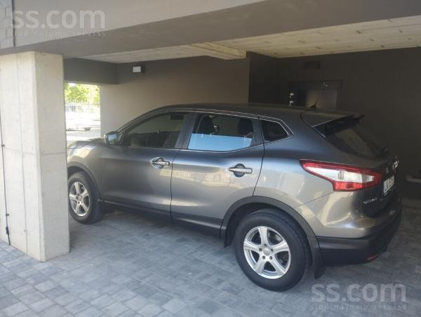Pelēks Nissan Qashqai 2015 Rīga, ar dzinēja tilpumu 1.20 L un nobraukumu 121 tūkst. km par 8400 €, foto 3 vietnē AUTOMOTO.COM.LV