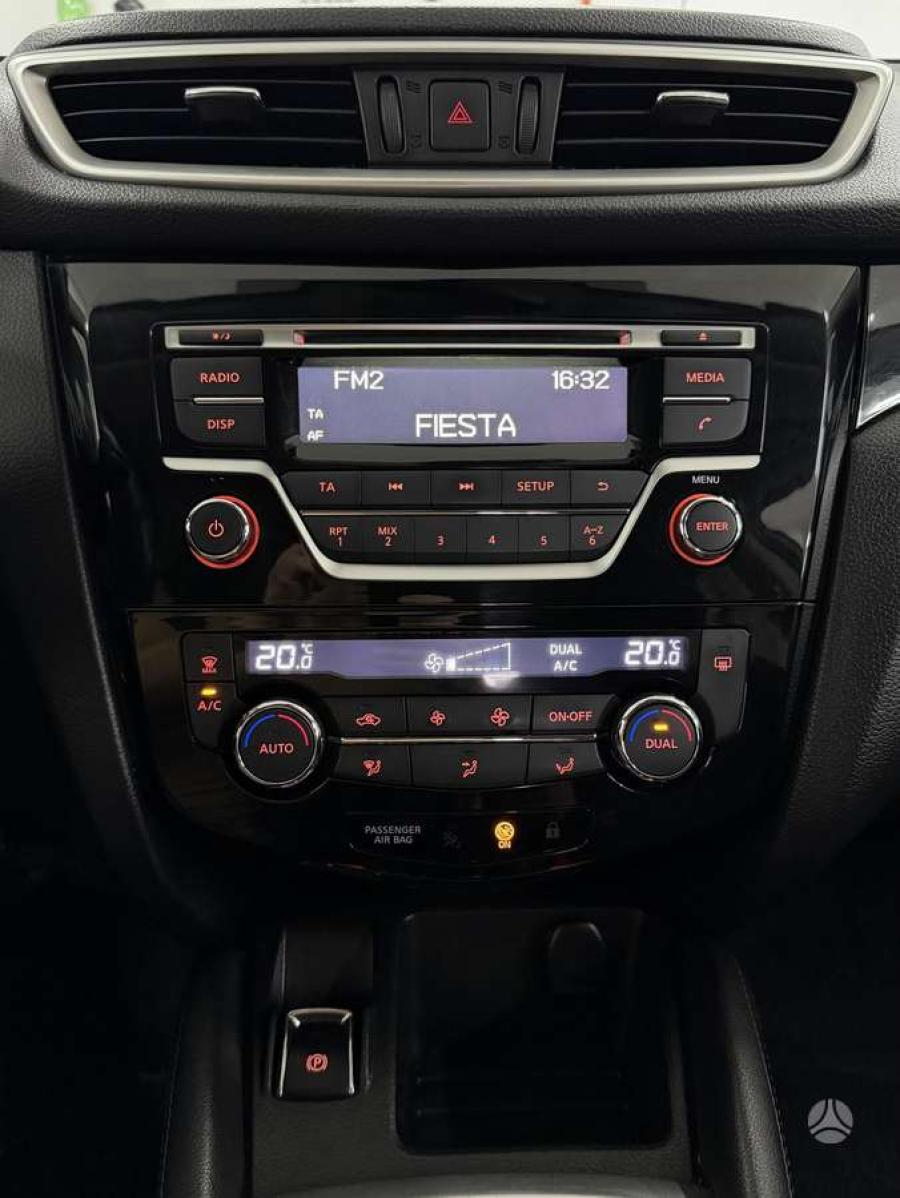 Pelēks Nissan Qashqai 2015 Kauņa, ar dzinēja tilpumu 1.60 L un nobraukumu 254 tūkst. km par 6300 €, foto 14 vietnē AUTOMOTO.COM.LV
