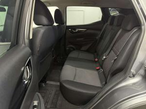Pelēks Nissan Qashqai 2015 Kauņa, ar dzinēja tilpumu 1.60 L un nobraukumu 254 tūkst. km par 6300 €, foto 19 vietnē AUTOMOTO.COM.LV