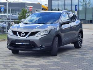 Grey Nissan Qashqai 2015 in Siauliai, with an engine capacity of 1.60 L and mileage of 250 thousand km for 8600 €, photo 6 on AUTOMOTO.COM.LV