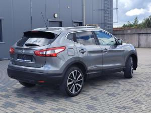 Grey Nissan Qashqai 2015 in Siauliai, with an engine capacity of 1.60 L and mileage of 250 thousand km for 8600 €, photo 9 on AUTOMOTO.COM.LV
