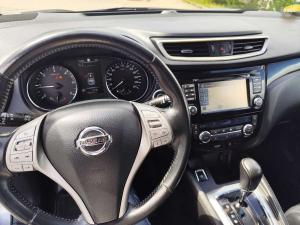 Grey Nissan Qashqai 2015 in Siauliai, with an engine capacity of 1.60 L and mileage of 250 thousand km for 8600 €, photo 14 on AUTOMOTO.COM.LV