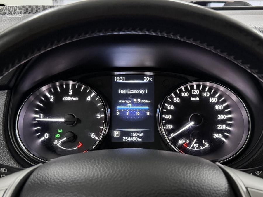 Grey Nissan Qashqai 2015 in Kaunas, with an engine capacity of 1.60 L and mileage of 254 thousand km for 6300 €, photo 37 on AUTOMOTO.COM.LV