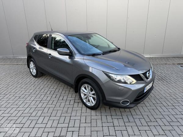 Grey Nissan Qashqai 2015 in Kaunas, with an engine capacity of 1.60 L and mileage of 254 thousand km for 6300 €, photo 3 on AUTOMOTO.COM.LV