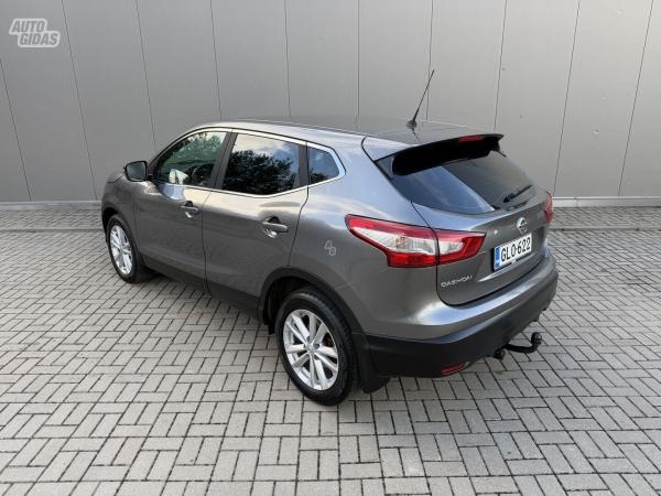Grey Nissan Qashqai 2015 in Kaunas, with an engine capacity of 1.60 L and mileage of 254 thousand km for 6300 €, photo 7 on AUTOMOTO.COM.LV