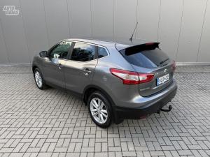 Grey Nissan Qashqai 2015 in Kaunas, with an engine capacity of 1.60 L and mileage of 254 thousand km for 6300 €, photo 8 on AUTOMOTO.COM.LV