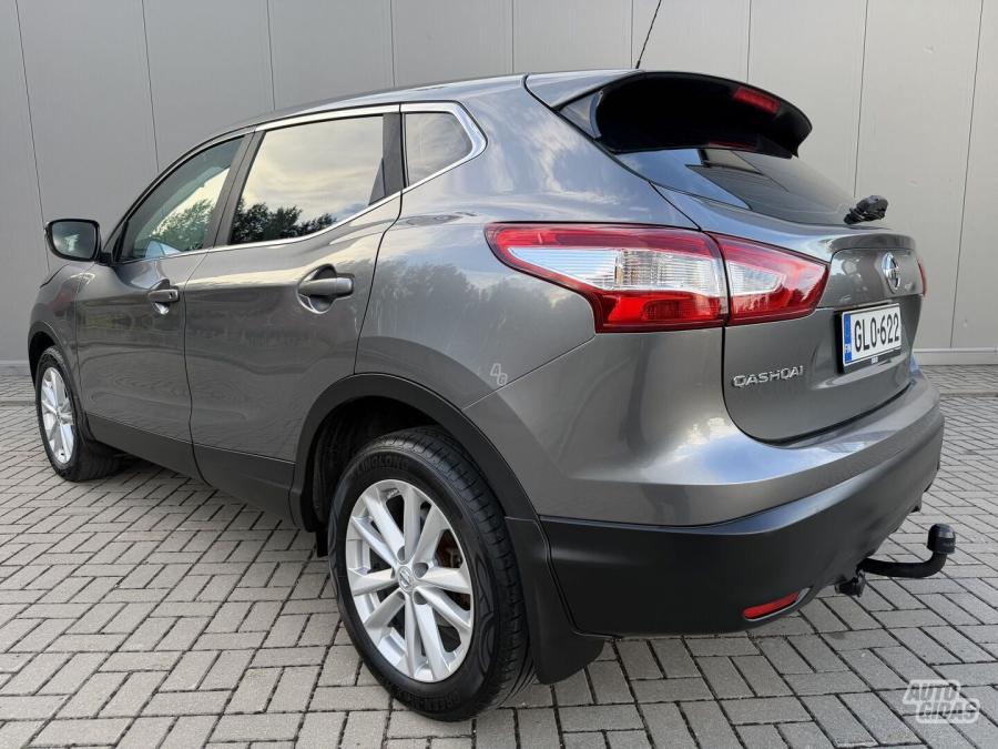 Grey Nissan Qashqai 2015 in Kaunas, with an engine capacity of 1.60 L and mileage of 254 thousand km for 6300 €, photo 49 on AUTOMOTO.COM.LV