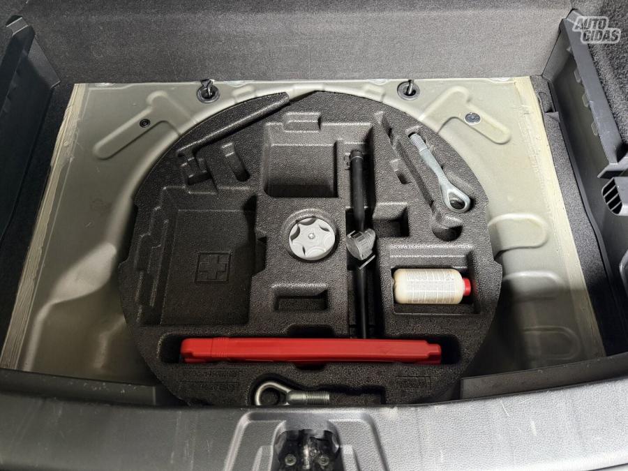 Grey Nissan Qashqai 2015 in Kaunas, with an engine capacity of 1.60 L and mileage of 254 thousand km for 6300 €, photo 36 on AUTOMOTO.COM.LV