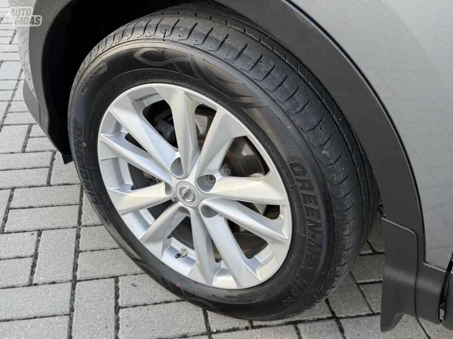 Grey Nissan Qashqai 2015 in Kaunas, with an engine capacity of 1.60 L and mileage of 254 thousand km for 6300 €, photo 44 on AUTOMOTO.COM.LV