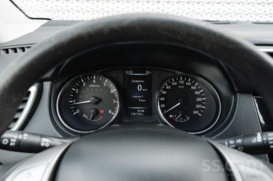 Grey Nissan Qashqai 2015 in Riga, with an engine capacity of 1.20 L and mileage of 137 thousand km for 5900 €, photo 11 on AUTOMOTO.COM.LV