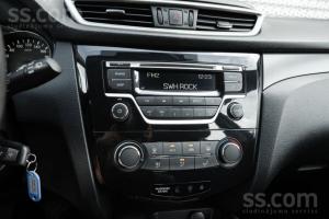 Grey Nissan Qashqai 2015 in Riga, with an engine capacity of 1.20 L and mileage of 137 thousand km for 5900 €, photo 14 on AUTOMOTO.COM.LV